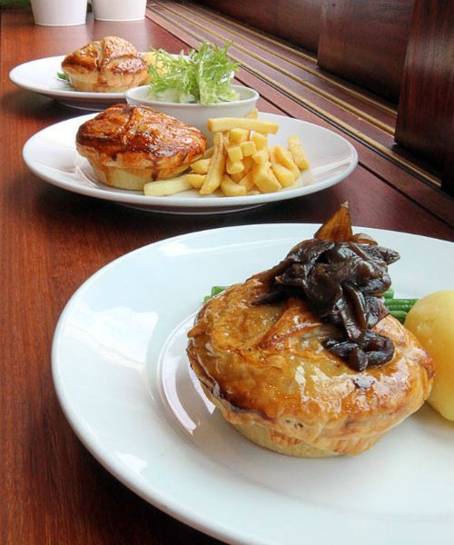 Deery’s at The Story Bridge Hotel - Best Of Brisbane